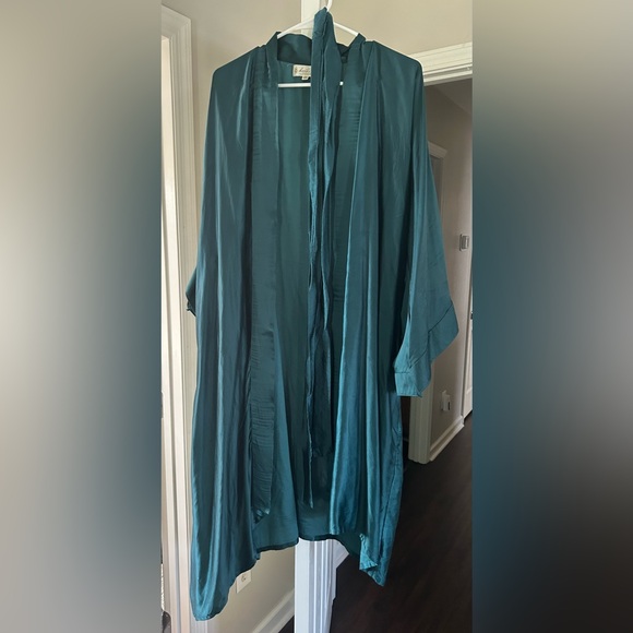 Kantha Bae | Kimonos & Yukatas | Kantha Bae Gorgeous Emerald Green Silk ...